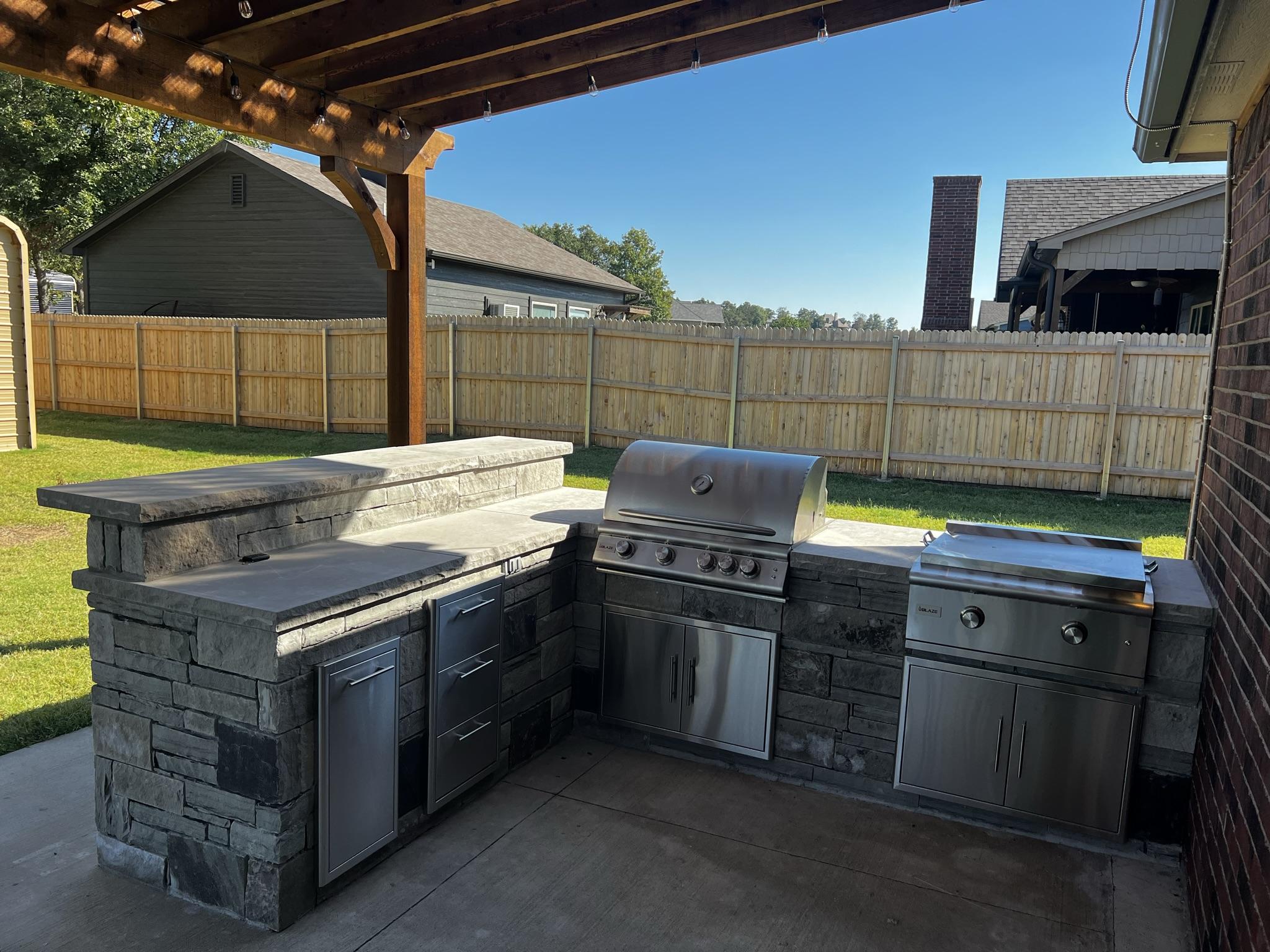 Tulsa Outdoor Kitchens | An Outdoor Lifestyle - Modern Woodscapes